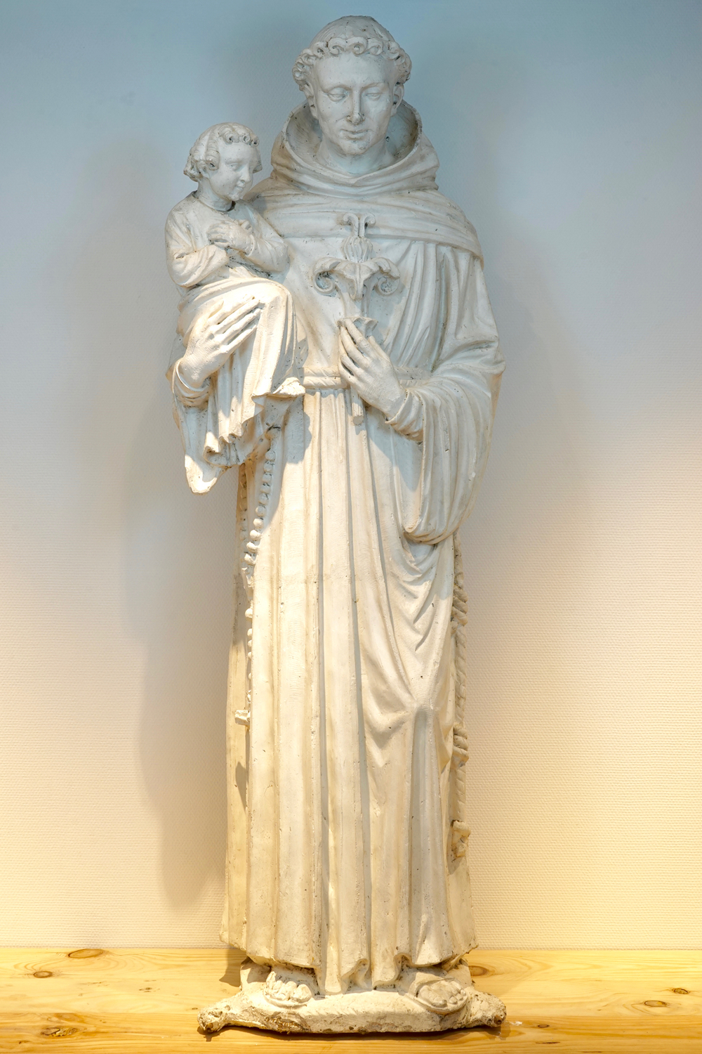 A very large 165 cm plaster cast of Saint Anthony, 19/20th C., Bruges ...